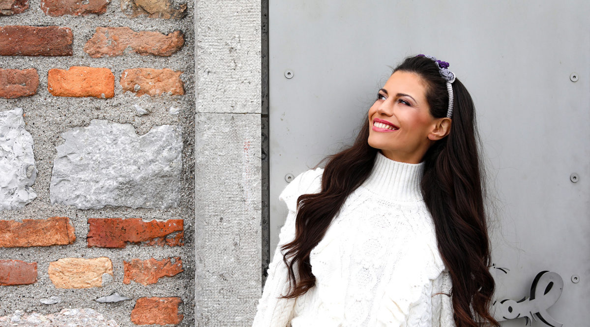 NATAŠA NANEVA: Kind princesses do not live only in fairy-tales - Nina Roydo